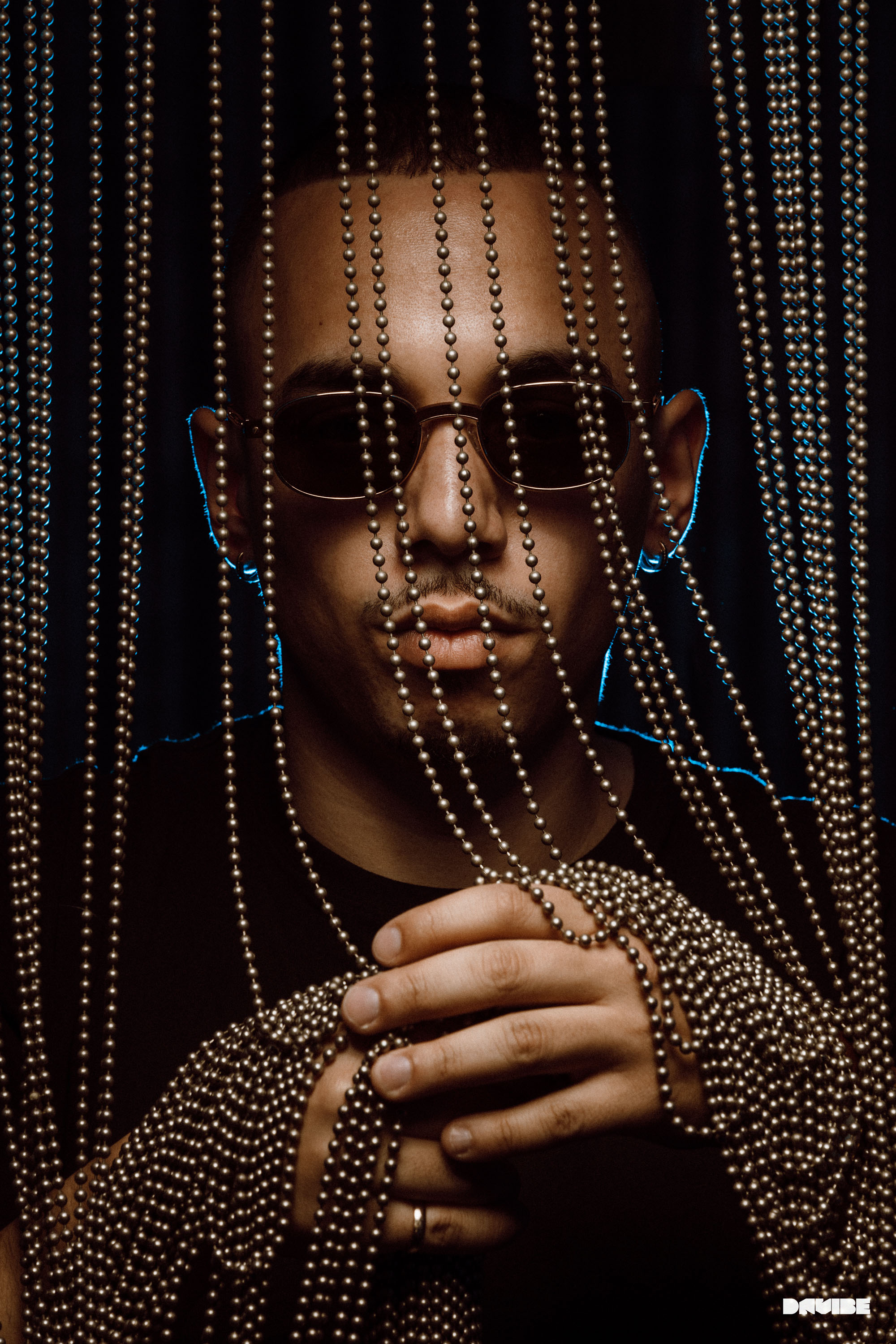 BENNY ADAM – SON TALENT PASSE ENFIN DE L’OMBRE A LA LUMIÈRE – DA VIBE